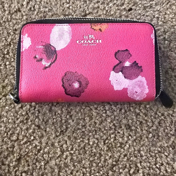 Coach | Bags | Coach Pink Floral Womens Wallet New With Some Aging ...